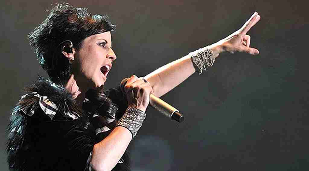 "Zombie" şarkısıyla tanınan Dolores O'Riordan hayatını kaybetti - Yaşam ...