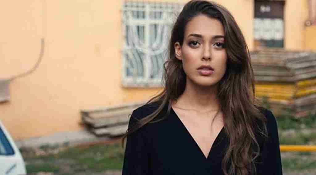 Çukur'un Sena'sı, giyim tarzıyla takipçilerini büyüledi - Magazin - Haber16