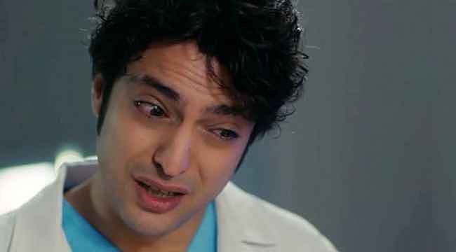 Ali Vefa'nın ölüm döşeğindeki babasıyla yüzleşmesi geceye damga vurdu ...